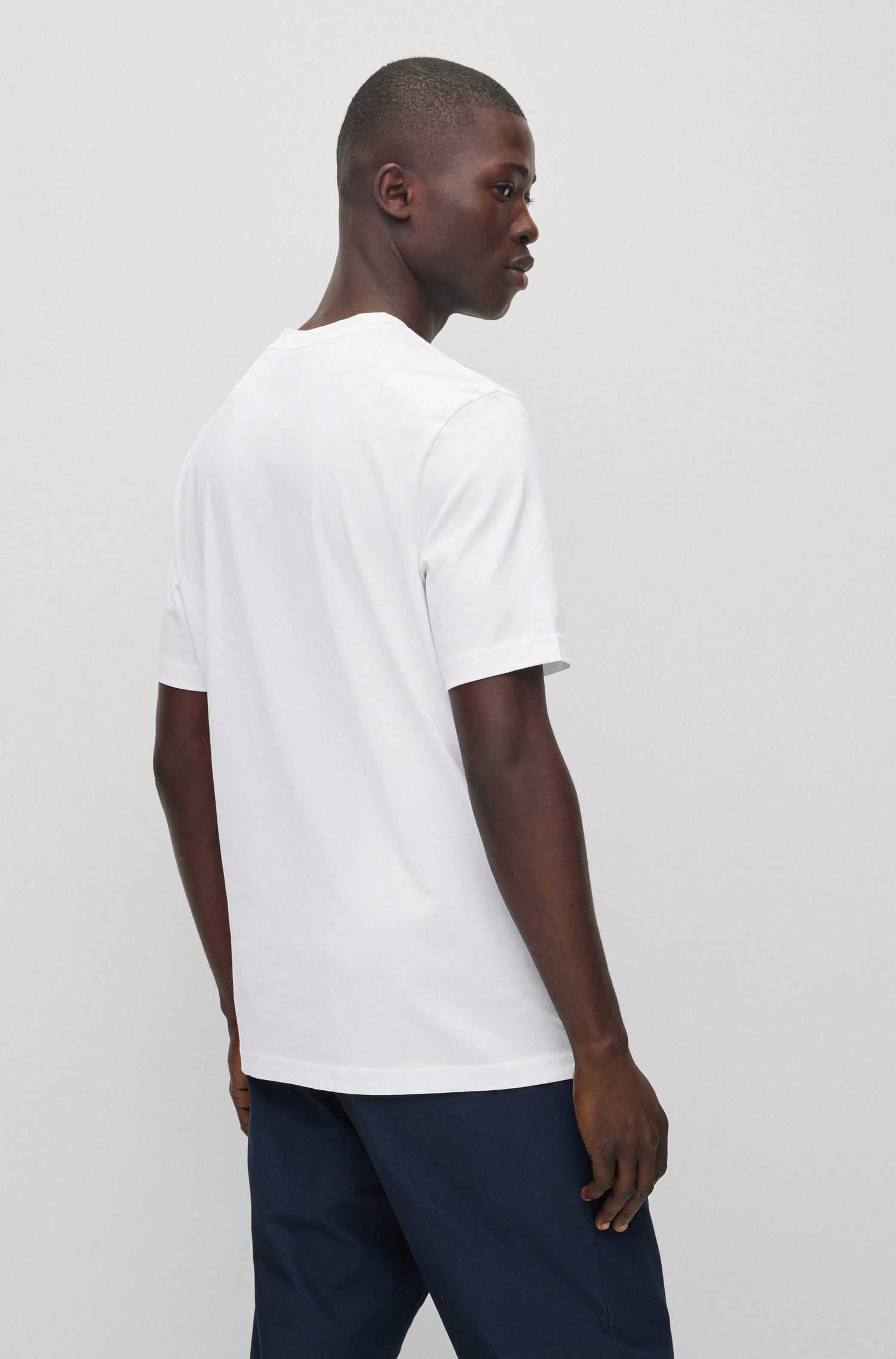 BOSS(보스) [공식][보스] 테리 로고 레귤러핏 반팔 티셔츠 50477243_100 | S.I.VILLAGE (에스아이빌리지)